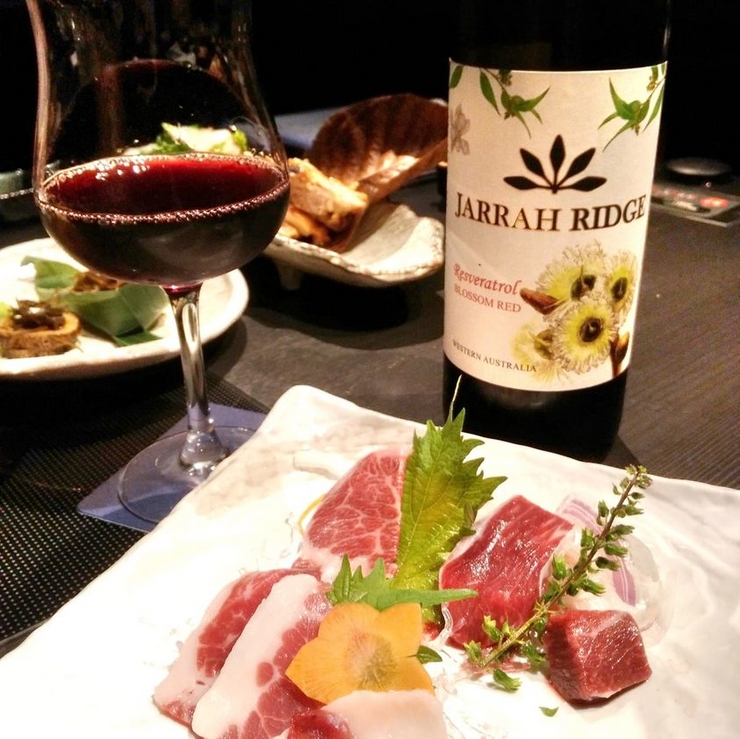 Kumamoto horse meat and pure rice sake Sakura in Fujisawa, Kanagawa ...