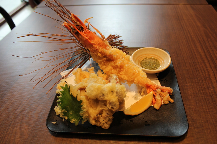 Japanese and Western Dining Kyuraku Unizo Inn Kanazawa Hyakumangokudori ...