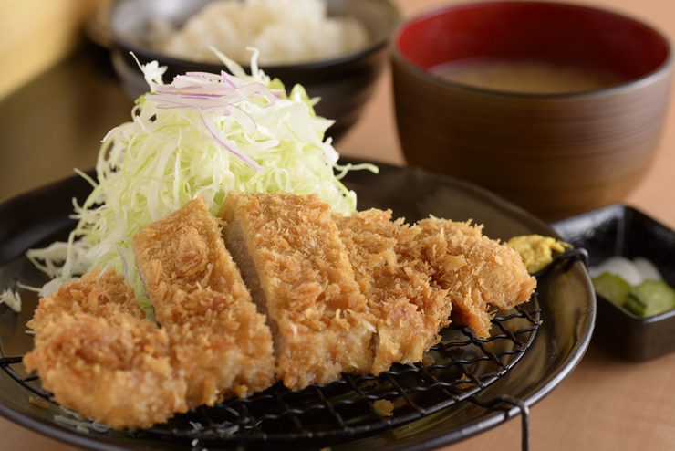 Romancing Tonkatsu Kitchen Tagu in Fuchu, Tokyo - SAVOR JAPAN