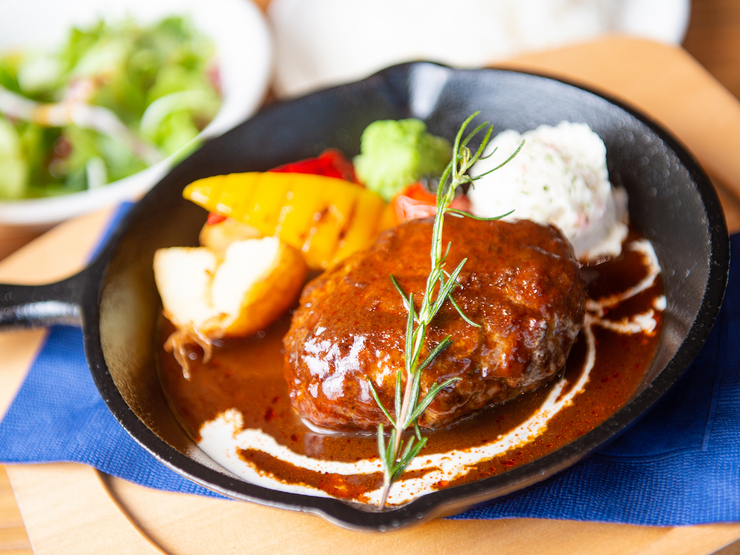 THE DANSHAKU LOUNGE Reservation in Oshima/Esashi/Hamburg Steak - SAVOR ...