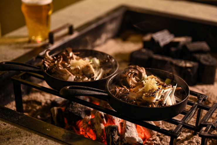 Akatsuki Taps Shiba Daimon 《Bia Robata》 in Hamamatsucho/Daimon, Tokyo ...